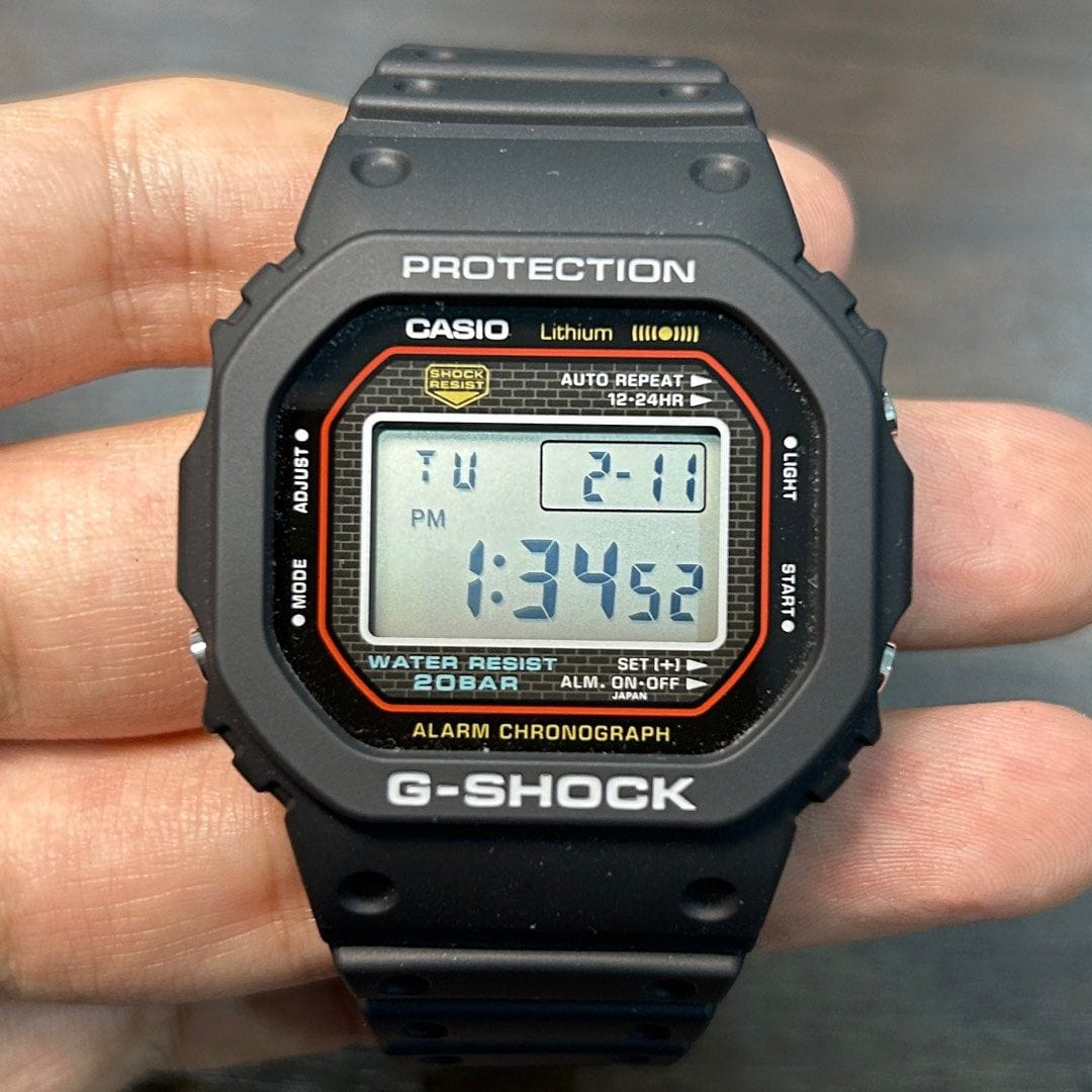 [Pre-Owned] Recreating the first G-Shock DW-5000R-1A Square Men Watch